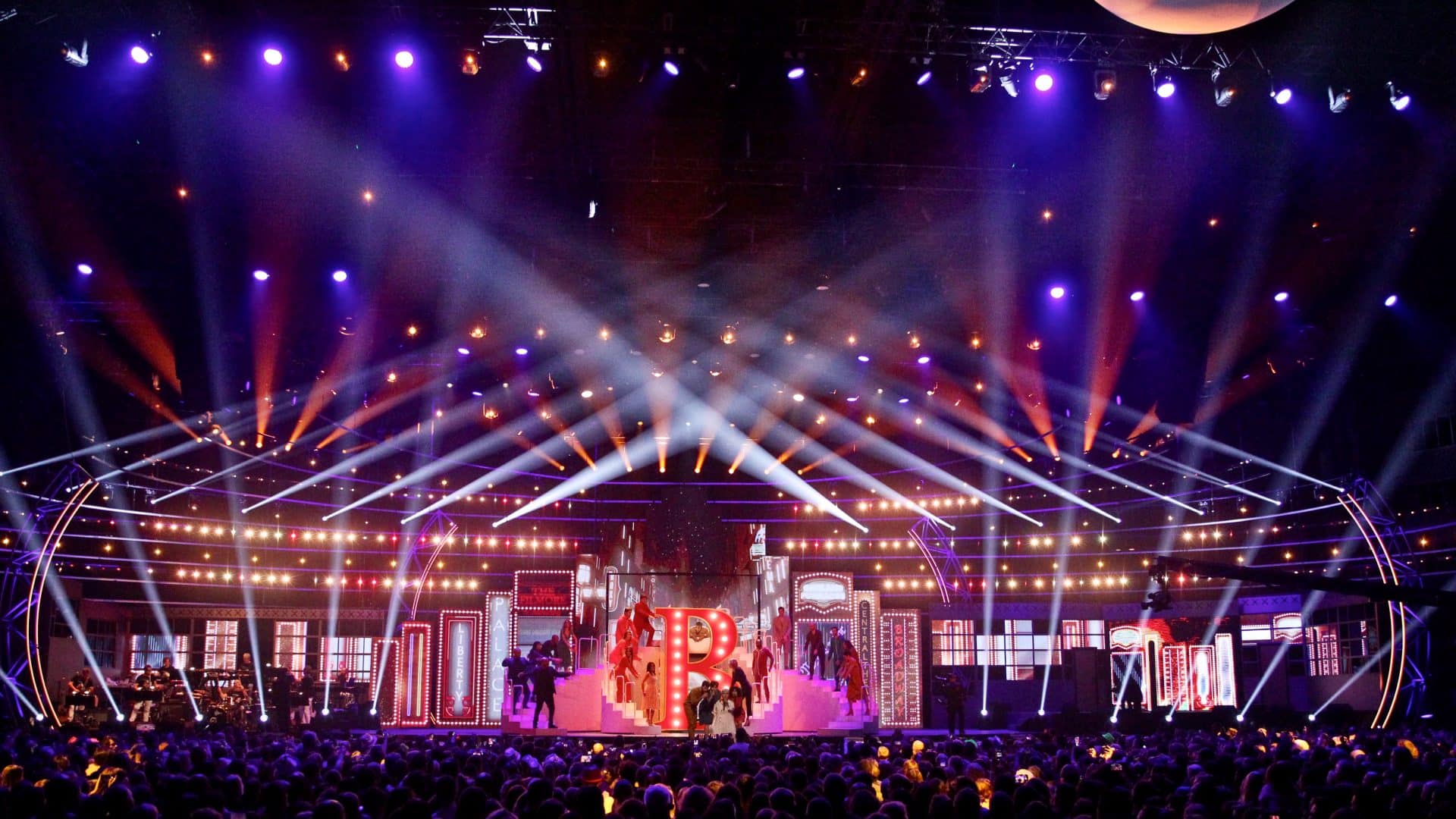 En 2024, Les Enfoirés seront à Bordeaux ! | Les Enfoirés